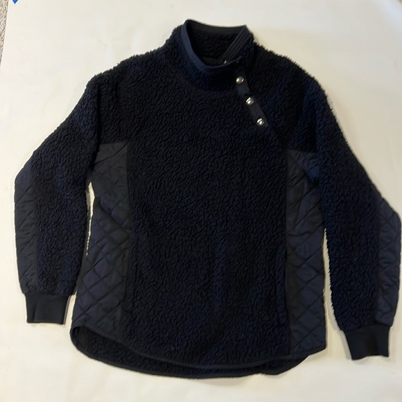 Abercrombie & Fitch | Tops | Abercrombie Fitch Quilted Sherpa Pullover | Poshmark